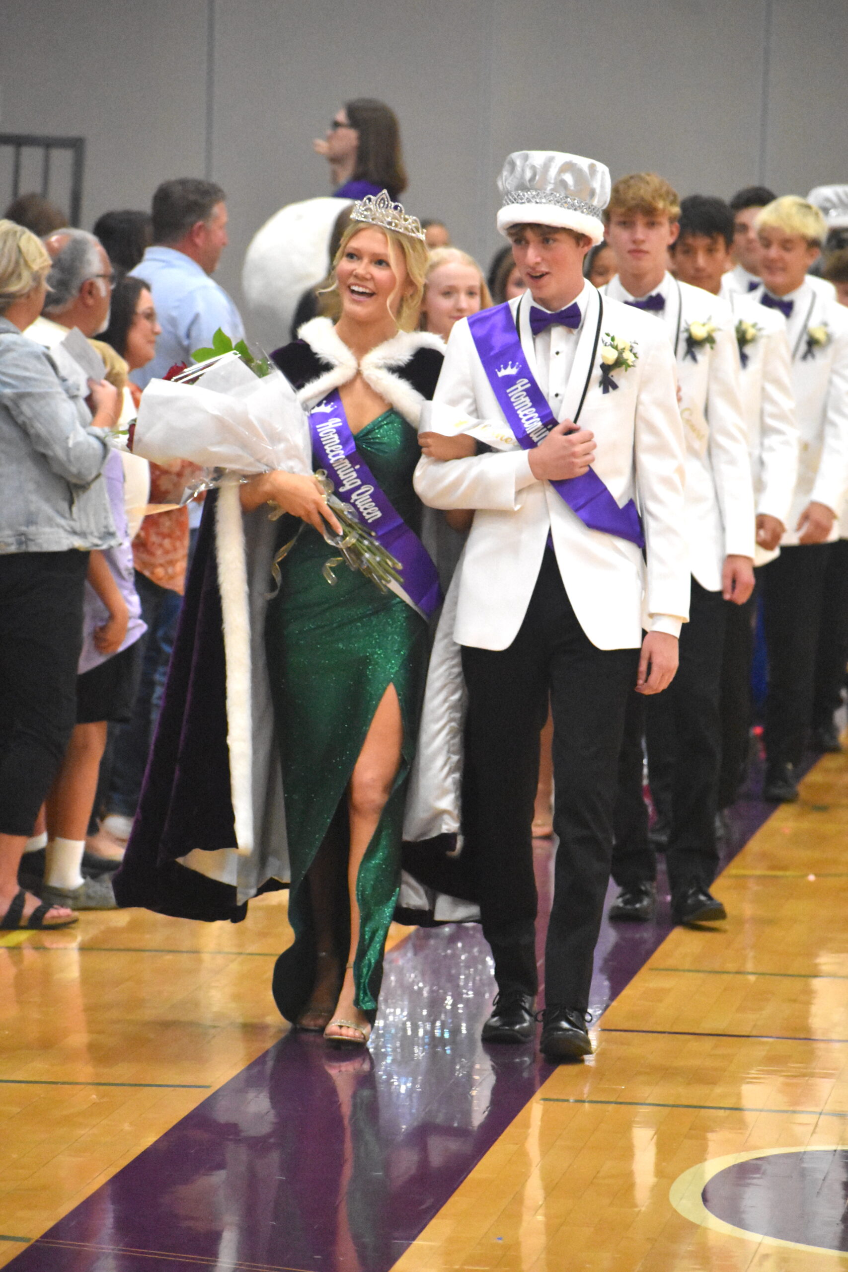 NUHS crowns 2025 homecoming Queen and King | News, Sports, Jobs - The ...